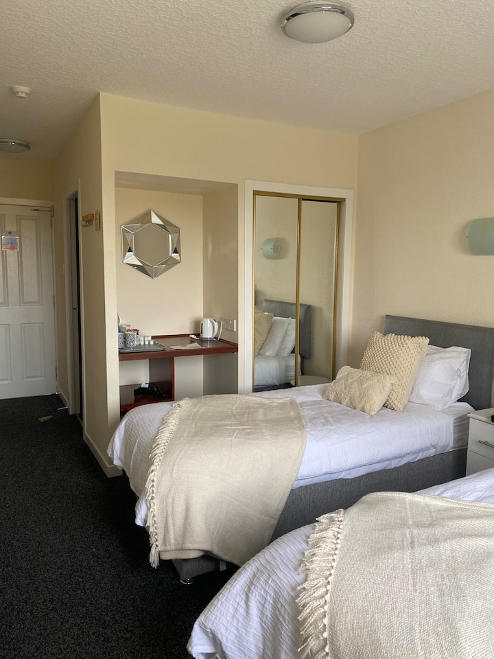 Self Contained Room With Ensuite - Dornoch