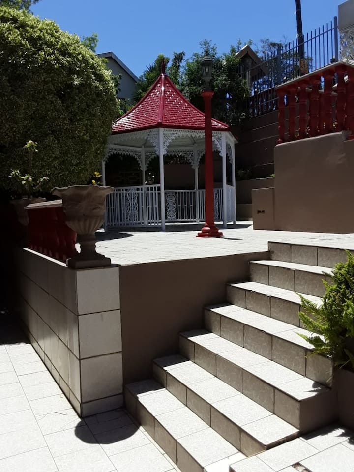 Sharon's Sanctuary At 78 Mill - Inanda