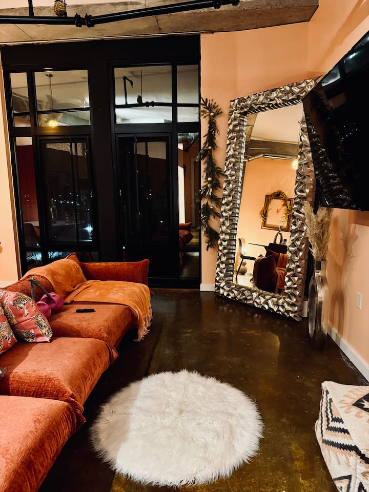 The Grid: A Downtown Norfolk Escape - Chesapeake, VA