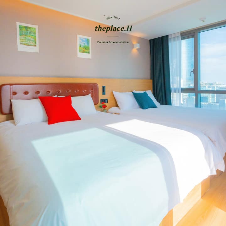 더플레이스.H-22 > 2king | 고층 테라스 오션 스위트 패밀리 | 최대5인 - Busan