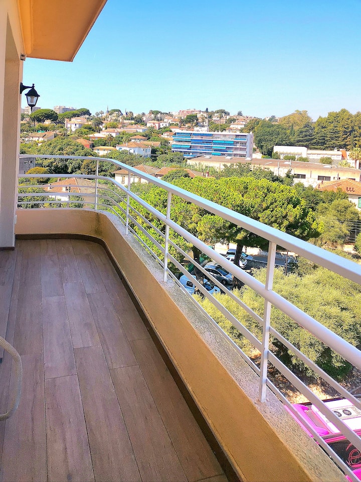 Coquet 2 Pièces Dernier éTage Centre Ville - Antibes