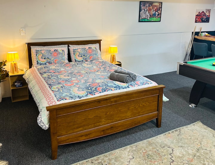 Lune-tastic Guesthouse! - Oamaru