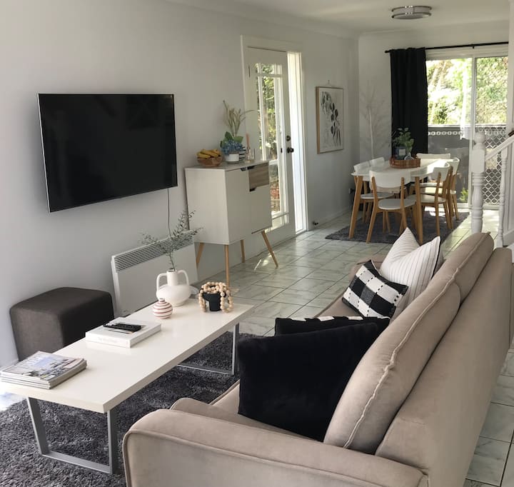 Urban Oasis - Belmont