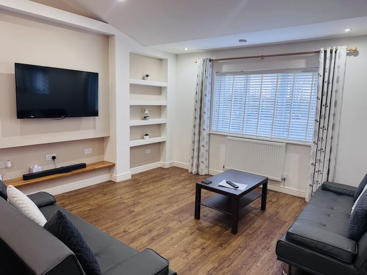 The Lodge At St Mellons Country Club - Newport