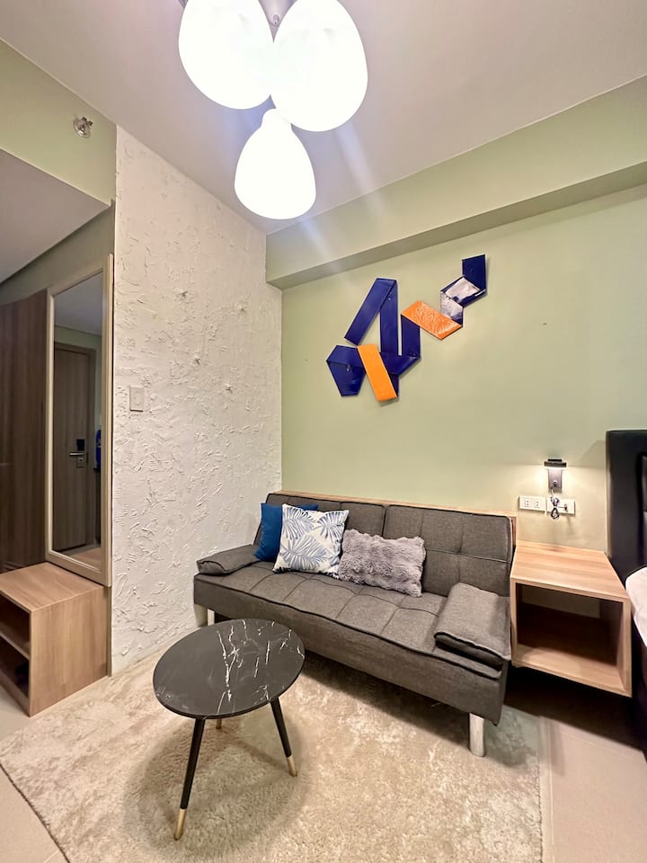 Jonastay- Contemporary- Fame Residences - Pasig