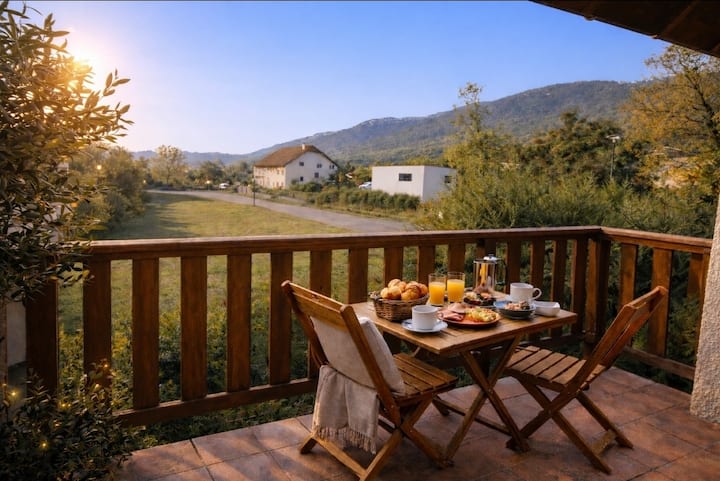 Grand T2 Cosy Balcon Vue Jura à 15 Min Genève/cern - Saint-Genis-Pouilly