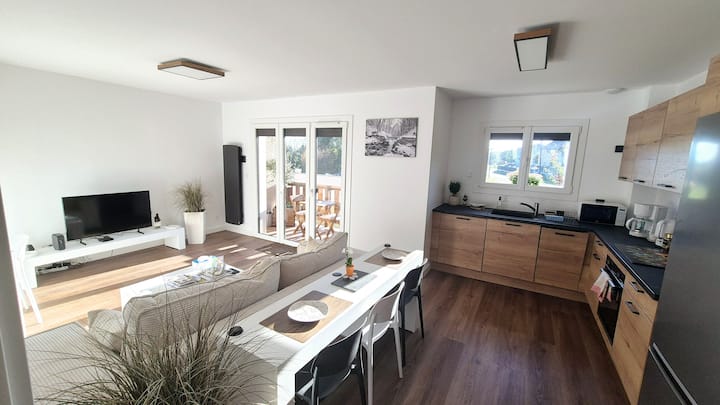 Au Pied Du Jura T2 Lumineux & Calme, Proche Genève - Gex