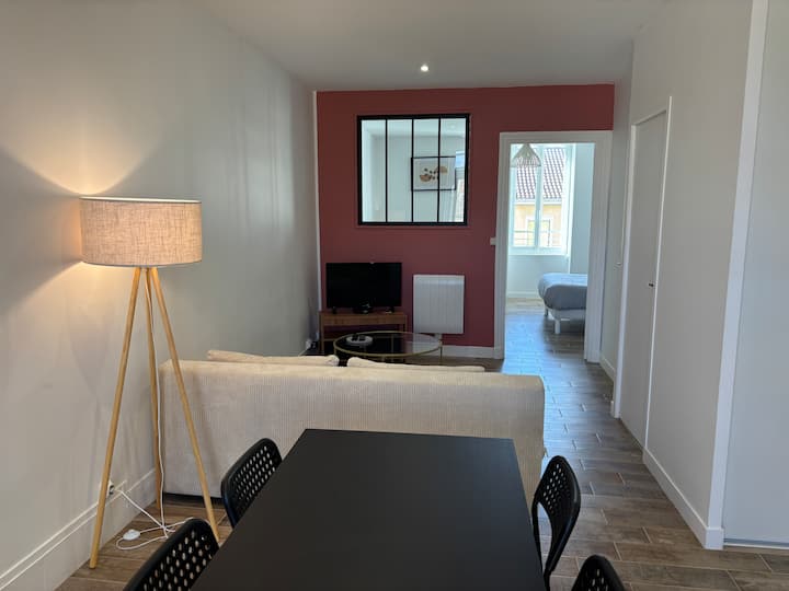 Appartement Cosy Avec Balcon - Mably