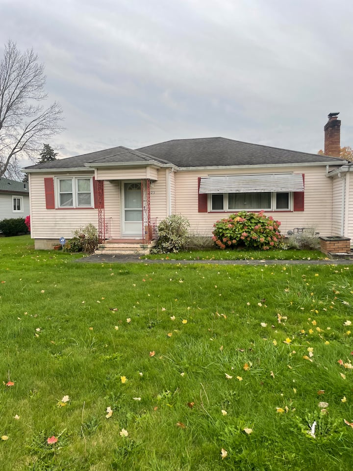 Centrally Located
Cozy Ranch - Rochester, NY