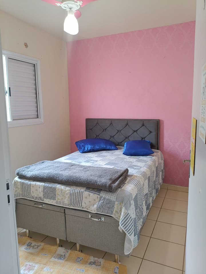 Quarto Confortável Lar Tranquilo - Lins
