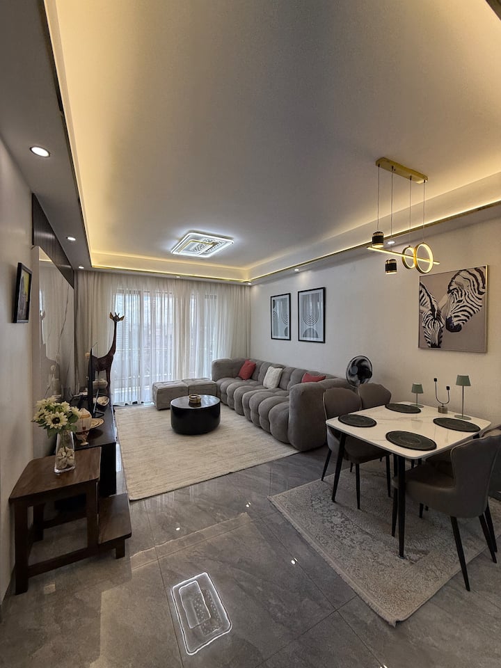 Cozy Kilimani 2br |Balcony Views, Pool, Gym, Sauna - Nairobi