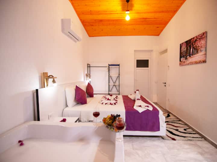 Kiralık 1+1 Balayı Apartı - Kalkan