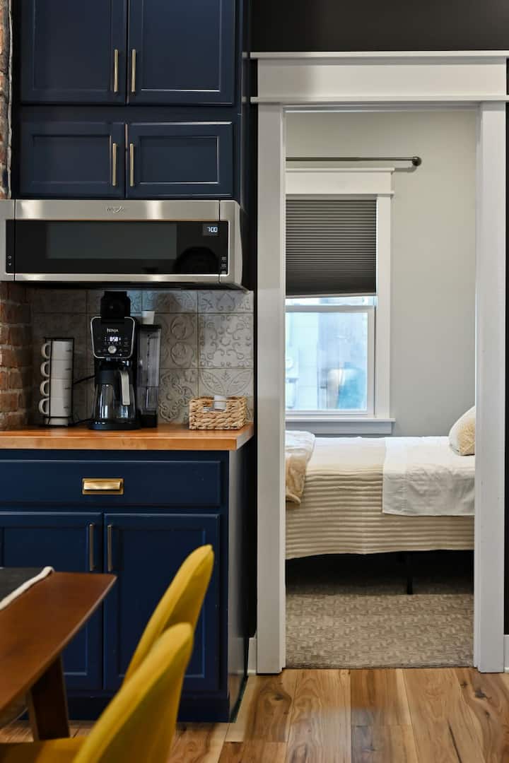 Soccer Cup Sleeps 4 Long Stay ! 1905 House - Kansas City