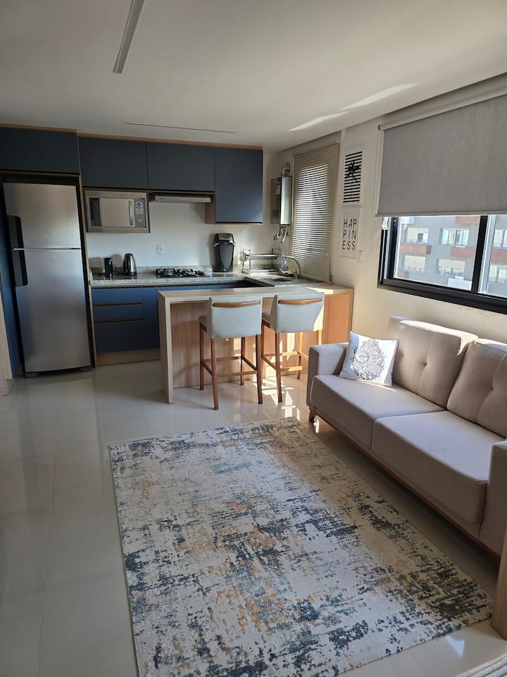 Studio Novo Completo E Com Garagem Em Porto Alegre - Porto Alegre