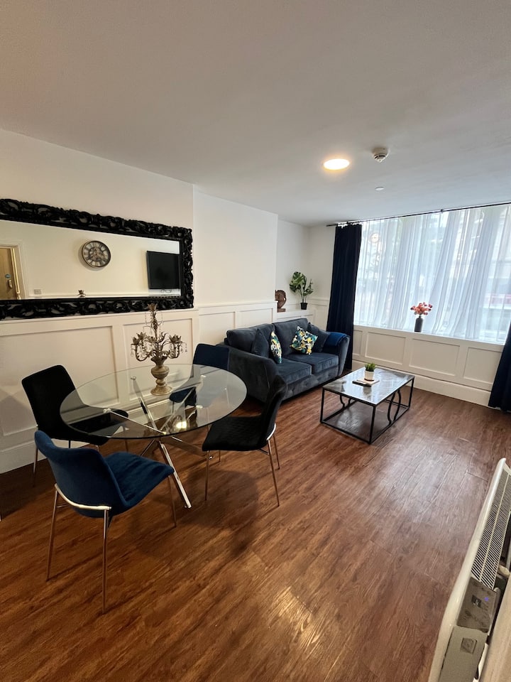Luxury Cardiff Bay Apartment - Cardiff