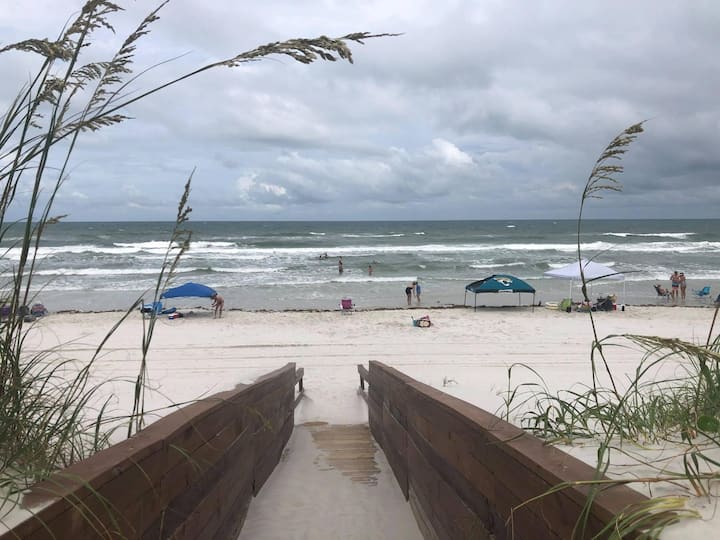 Condo - Beach Front Complex Crescent Beach Fl. - Crescent Beach, FL