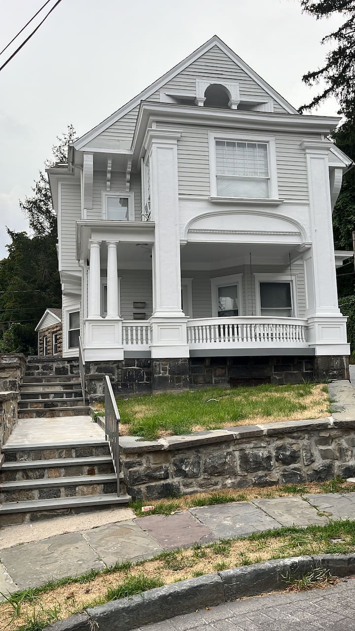 Beautiful Historic House - Yonkers, NY