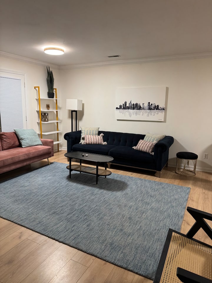 2 Bed/2 Bath Southpark Condo Walk To Everything - Piper Glen Drive – Charlotte