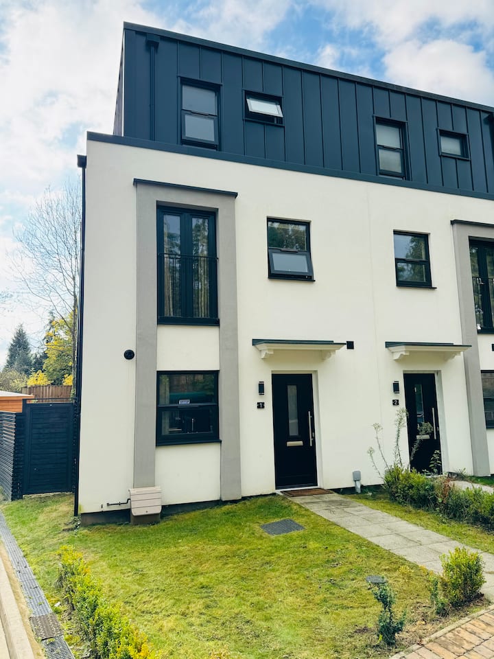 #13 Elegant Solihull Townhouse Sleeps 10 Nec/bhx - Solihull