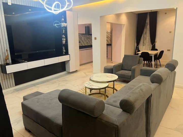 2 Bedrooms With Pool,12mins From Airport - Benin City