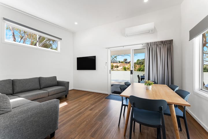 Standard Riverfront Cabin - Paringa