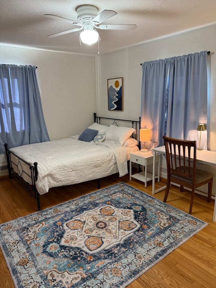The Blue Room In The Heart Of Kansas City. - Kansas City, MO