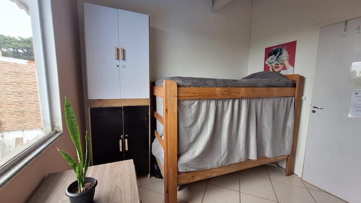 Dorm Femenino @Floriarte Hostel & Guesthouse - Florianópolis
