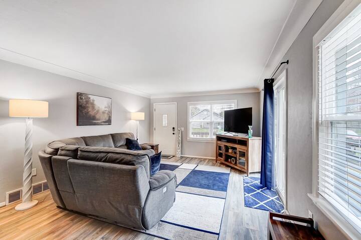 Trendy Pad Near Franklin Park - 托利多