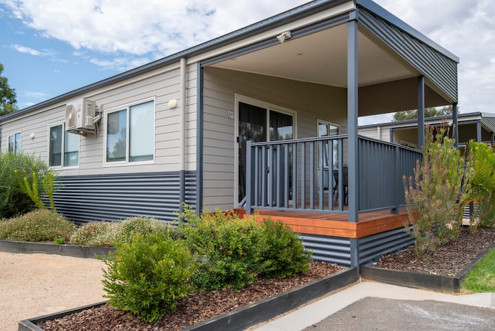 Standard Cabins - Waikerie