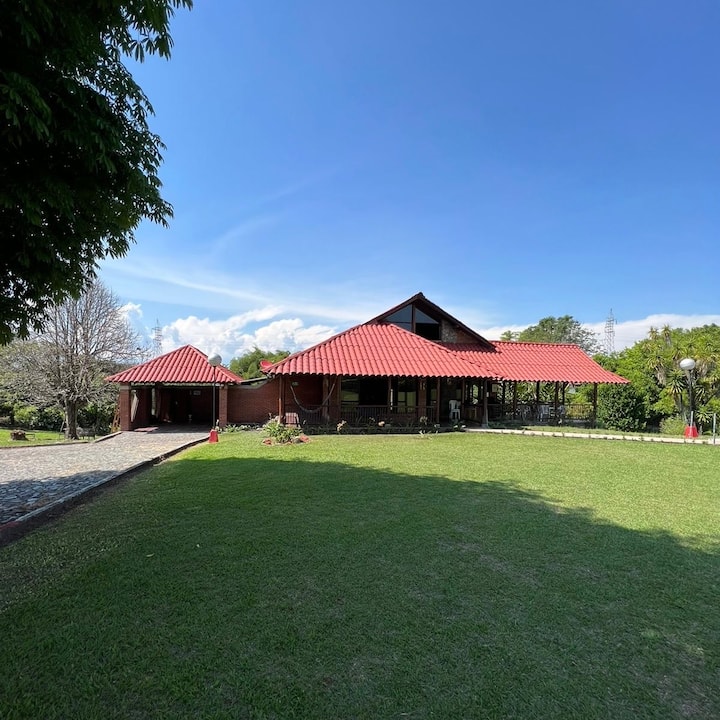 Villa Campestre En Cerritos, Risaralda - Cartago - Colombia