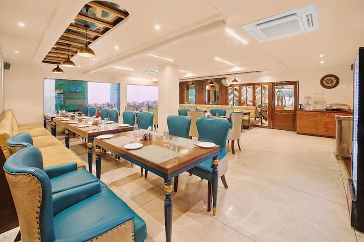 Himalayan Bliss Suit Rishikesh - Rishikesh