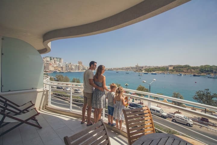 73 Strand Seafront — 3br En-suite + Garage - Malte