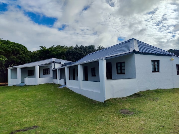 The Beach Shack / On Gonubie Main Beach! - East London