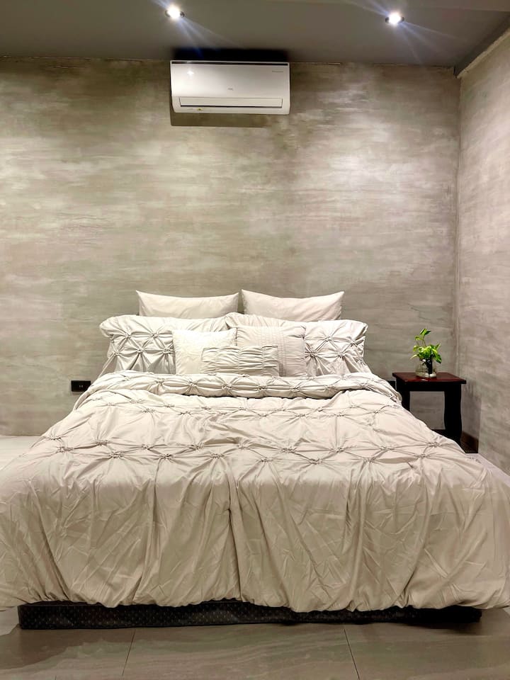 Man’s Cave Unit With 55’ Tv-1c - Antipolo
