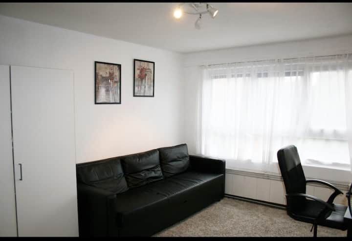 Light & Cozy Studio In Centrum Leuven Near Station - Louvain