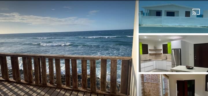 Santorini - Feel The Waves Crashing In! - Aguada