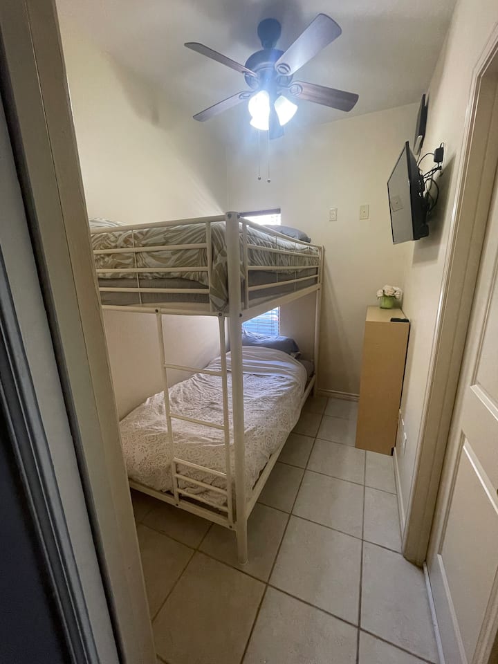 Tiny Room - Laredo, TX