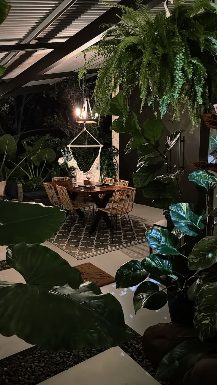 Sulára Loft
+ Box Entrenamiento Funcional - Costa Rica