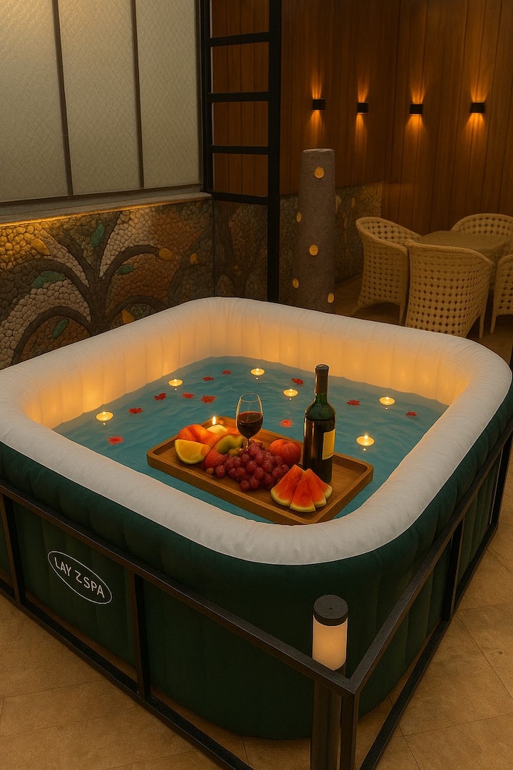 Relax & Unwind 4 Bhk Villa With Terrace Retreat - Noida