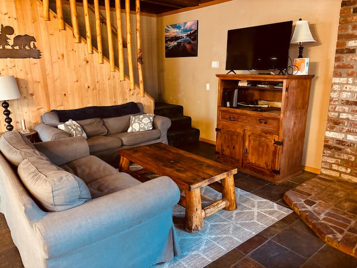 Great Family Cabin With Hot Tub - South Lake Tahoe, CA