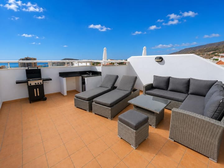 Modern Apartment With Rooftop - Los Cristianos