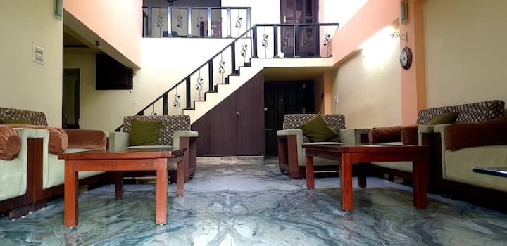 Dev's Penthouse Apartment Home Stay - Ahmedabad