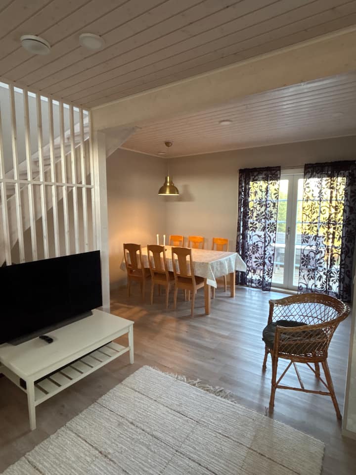 Mökki Hevostilan Pihapiirissä - Isojoki