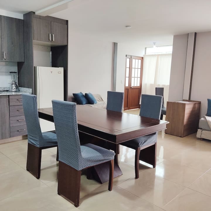 Dpto 2br / Mall Del Río / Wifi / Parking - Azuay