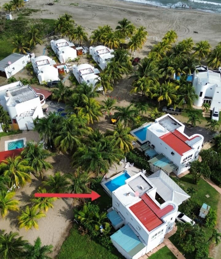 Casa De Playa En Tela Con Piscina - El Porvenir