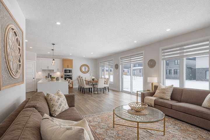 Executive 5br 4ba|chef’s Kitchen|7 Beds|sleeps 14+ - London