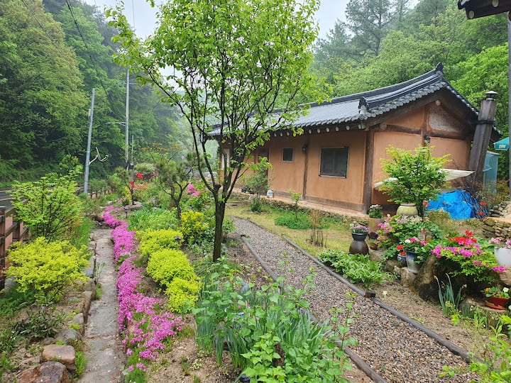반구천의 암각화 펜션 - South Korea