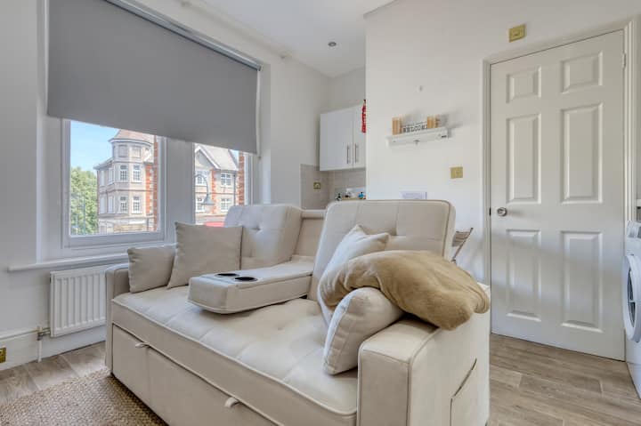 The Nook -Wanstead High St,1 Min From Central Line - Chingford