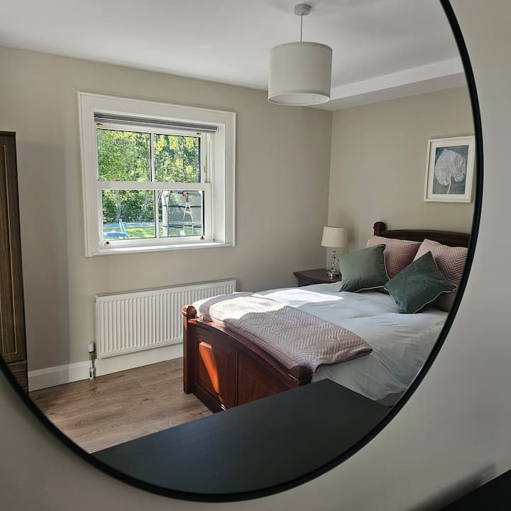 2 Deluxe Bedrooms, Sleeps 5 - County Mayo