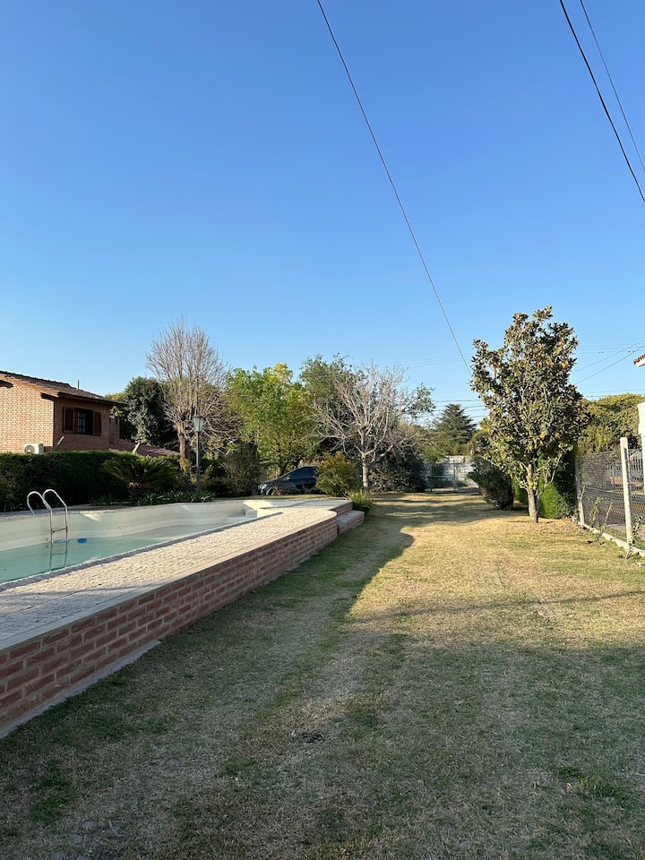Casa Confortable Con Pileta Exclusiva -Carlos Paz- - Villa Carlos Paz